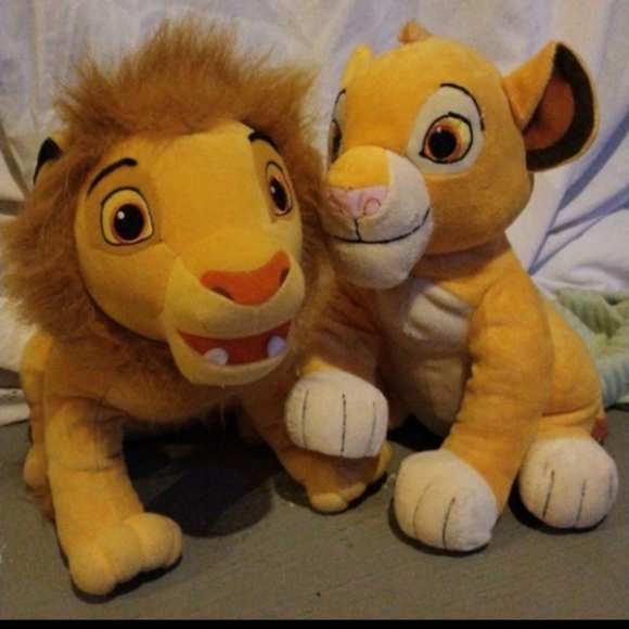 Disney | Toys | Simba Bundle | Poshmark